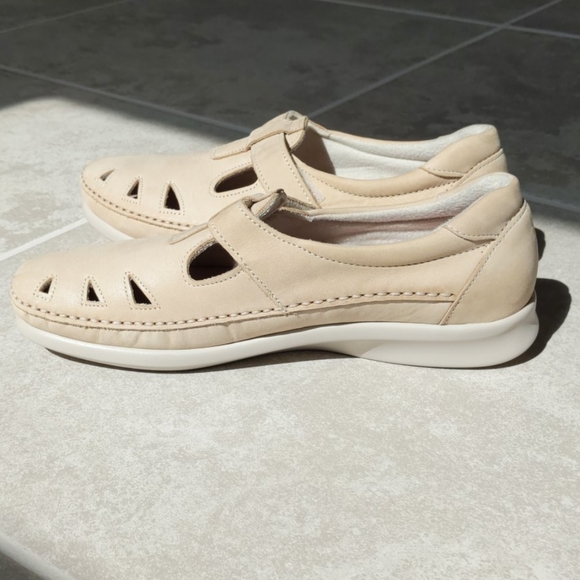 SAS | Shoes | Sas Strap Leather Moc Tripad Comfort Walking 95 N | Poshmark